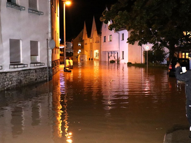 DWD: Riesige Wassermengen in Bruchsal | RADIO 7 DWD: Riesige Wassermengen in Bruchsal | RADIO 7