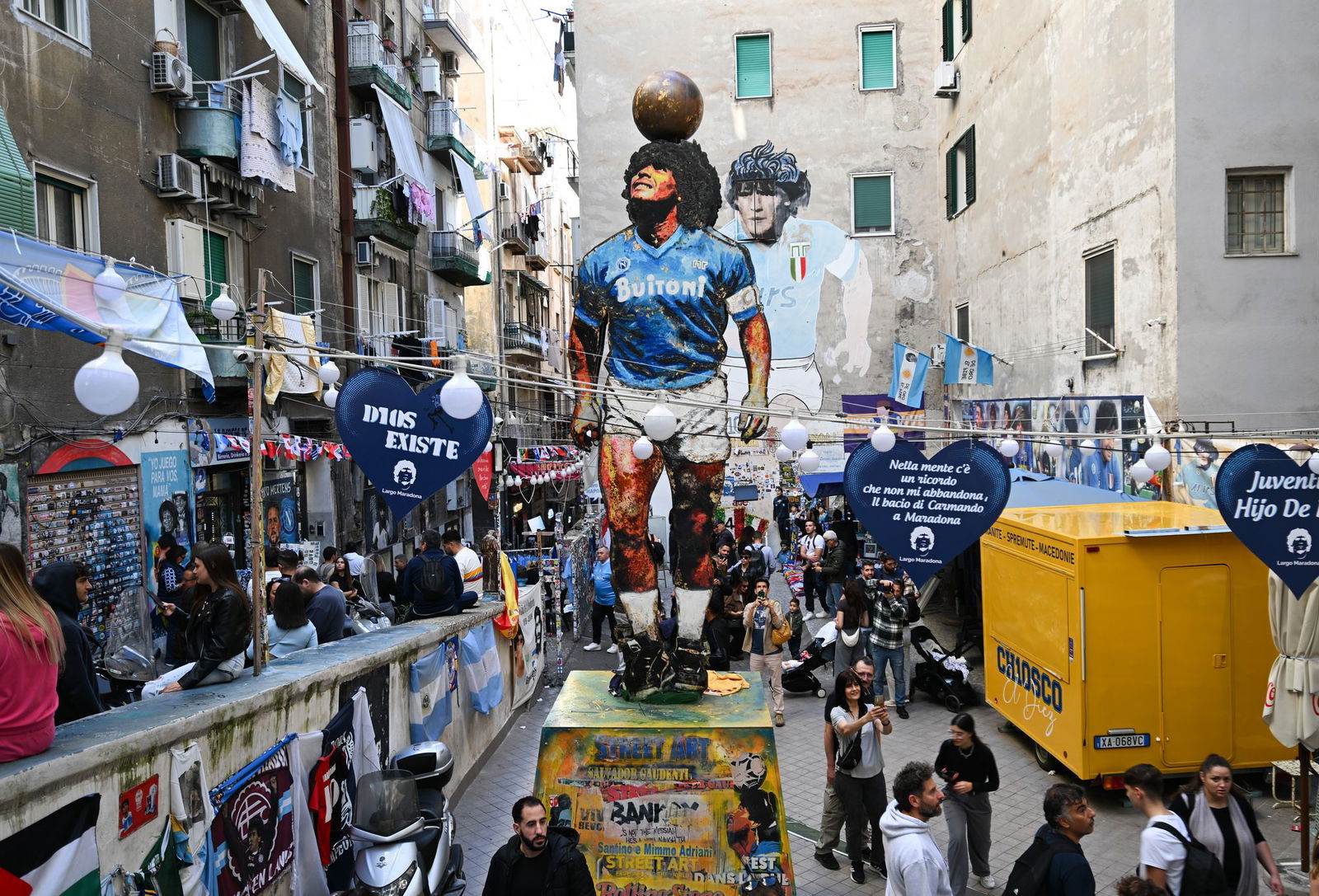 Nach Streit: Neapel gestaltet Maradona-Kultstätte um | RADIO 7