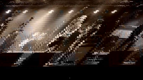 Im Radio 7 Bandbus: Hellraisers and Beerdrinkers | RADIO 7