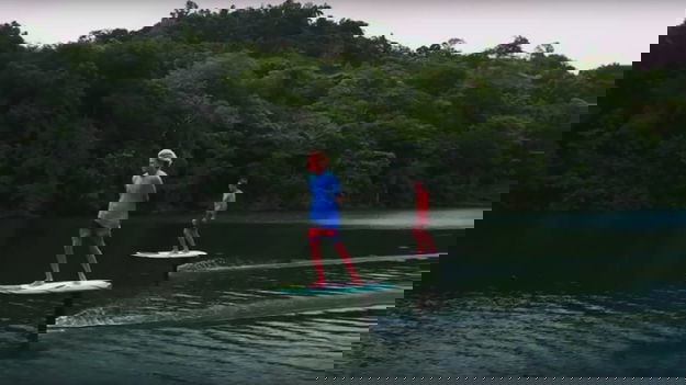 Tragflächen Surfbrett mit E-Motor | RADIO 7